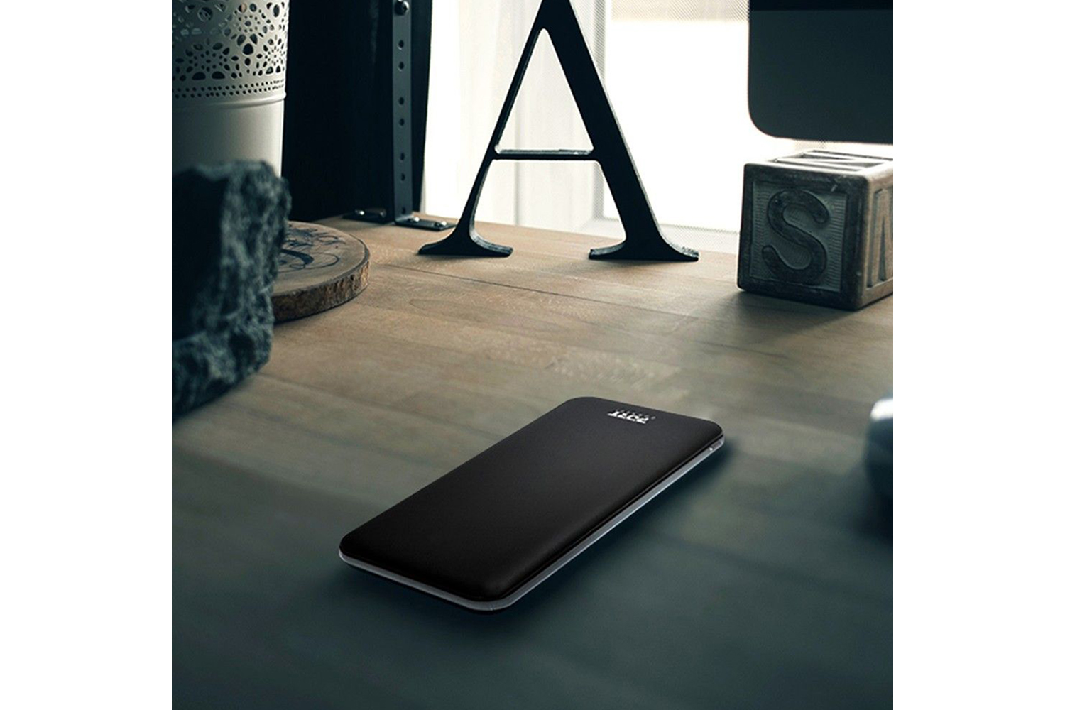 Power Banks | Portable Chargers at Harvey Norman Ireland | Ireland